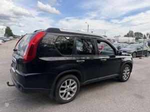 Black Nissan X-Trail 2012 in Marijampole, with an engine capacity of 2.00 L and mileage of 260 thousand km for 4950 €, photo 4 on AUTOMOTO.COM.LV