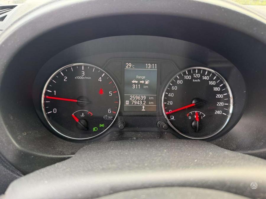 Black Nissan X-Trail 2012 in Marijampole, with an engine capacity of 2.00 L and mileage of 260 thousand km for 4950 €, photo 14 on AUTOMOTO.COM.LV