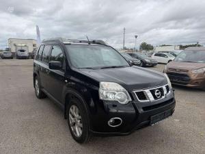 Black Nissan X-Trail 2012 in Marijampole, with an engine capacity of 2.00 L and mileage of 260 thousand km for 4650 €, photo 3 on AUTOMOTO.COM.LV
