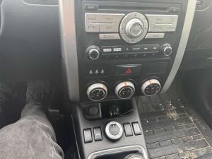 Black Nissan X-Trail 2012 in Marijampole, with an engine capacity of 2.00 L and mileage of 260 thousand km for 4650 €, photo 12 on AUTOMOTO.COM.LV