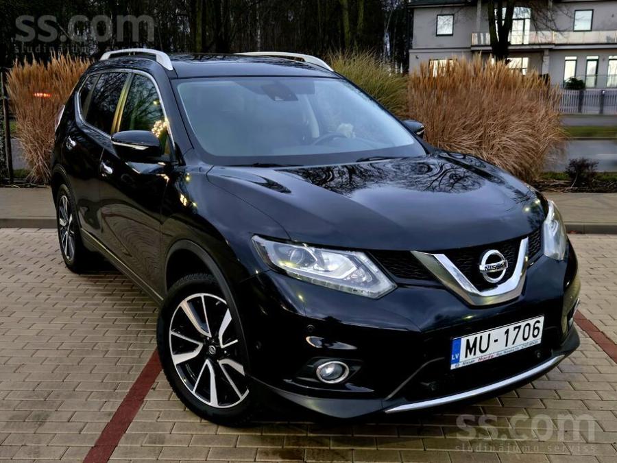 Black Nissan X-Trail 2014 in Jurmala, with an engine capacity of 1.60 L and mileage of 197 thousand km for 8990 €, photo 2 on AUTOMOTO.COM.LV