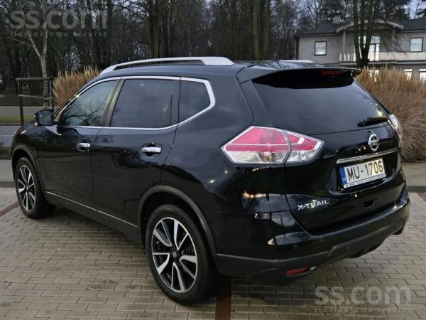 Black Nissan X-Trail 2014 in Jurmala, with an engine capacity of 1.60 L and mileage of 197 thousand km for 8990 €, photo 5 on AUTOMOTO.COM.LV