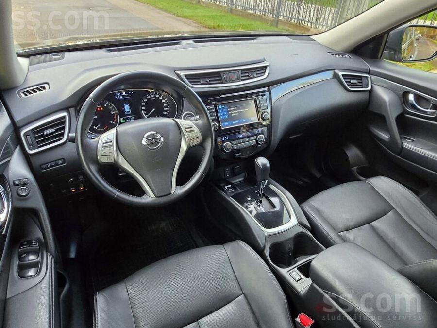 Black Nissan X-Trail 2014 in Jurmala, with an engine capacity of 1.60 L and mileage of 197 thousand km for 8990 €, photo 6 on AUTOMOTO.COM.LV