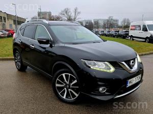 Black Nissan X-Trail 2014 in Jurmala, with an engine capacity of 1.60 L and mileage of 197 thousand km for 8990 €, photo 19 on AUTOMOTO.COM.LV