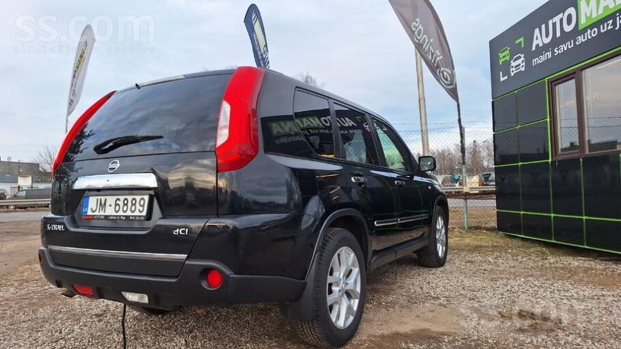 Melns Nissan X-Trail 2014 Rīga, ar dzinēja tilpumu 2.00 L un nobraukumu 217 tūkst. km par 8400 €, foto 2 vietnē AUTOMOTO.COM.LV