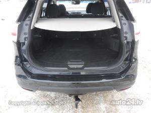 Black Nissan X-Trail 2014 in Viljandi, with an engine capacity of 1.60 L and mileage of 180 thousand km for 10990 €, photo 18 on AUTOMOTO.COM.LV