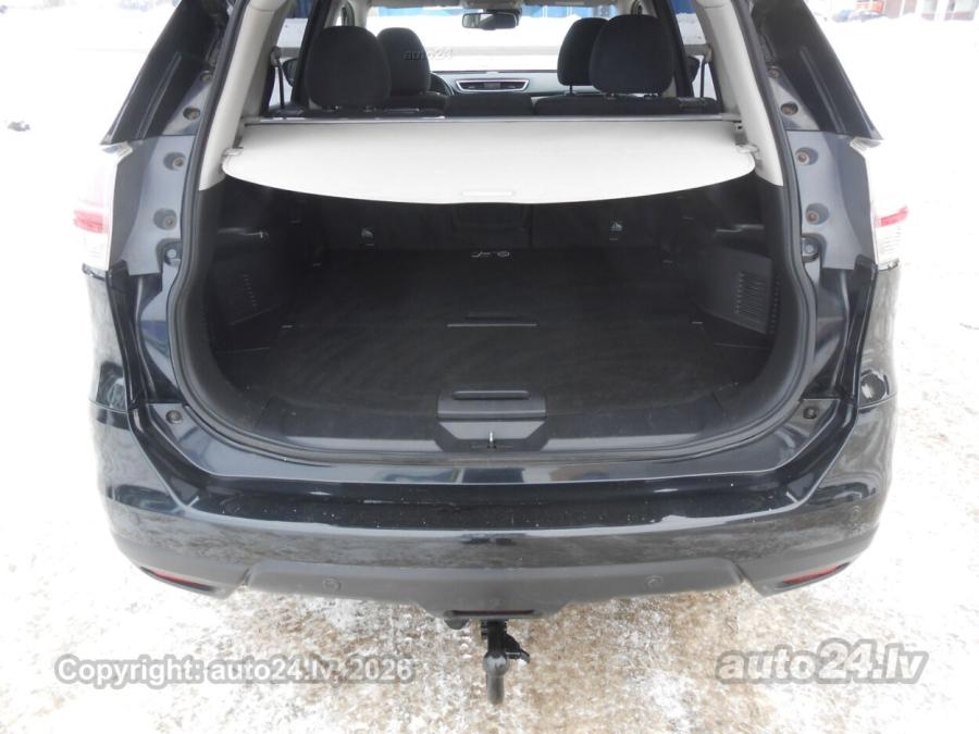 Black Nissan X-Trail 2014 in Viljandi, with an engine capacity of 1.60 L and mileage of 180 thousand km for 10990 €, photo 18 on AUTOMOTO.COM.LV