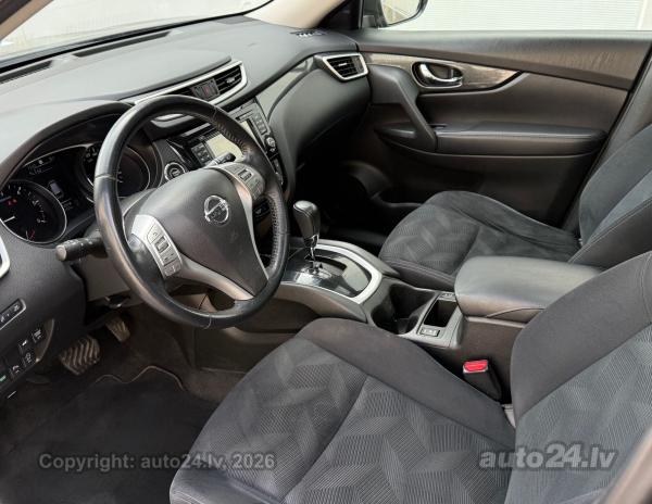 Black Nissan X-Trail 2014 in Tallinn, with an engine capacity of 1.60 L and mileage of 247 thousand km for 7990 €, photo 6 on AUTOMOTO.COM.LV