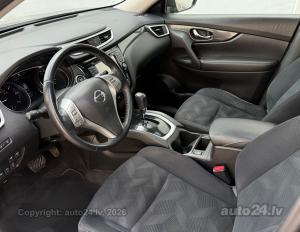Black Nissan X-Trail 2014 in Tallinn, with an engine capacity of 1.60 L and mileage of 247 thousand km for 7990 €, photo 7 on AUTOMOTO.COM.LV
