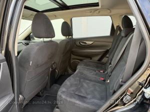 Black Nissan X-Trail 2014 in Tallinn, with an engine capacity of 1.60 L and mileage of 247 thousand km for 7990 €, photo 11 on AUTOMOTO.COM.LV