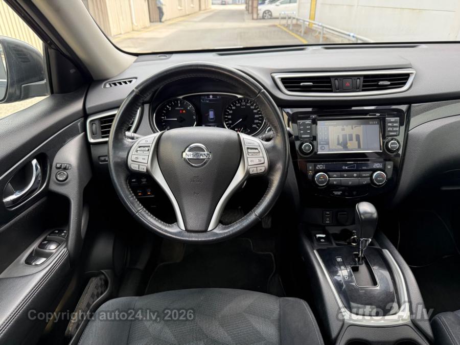 Black Nissan X-Trail 2014 in Tallinn, with an engine capacity of 1.60 L and mileage of 247 thousand km for 7990 €, photo 12 on AUTOMOTO.COM.LV