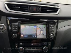 Black Nissan X-Trail 2014 in Tallinn, with an engine capacity of 1.60 L and mileage of 247 thousand km for 7990 €, photo 15 on AUTOMOTO.COM.LV