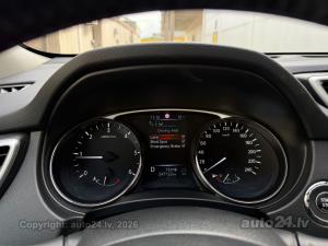 Black Nissan X-Trail 2014 in Tallinn, with an engine capacity of 1.60 L and mileage of 247 thousand km for 7990 €, photo 16 on AUTOMOTO.COM.LV