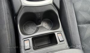 Black Nissan X-Trail 2014 in Tallinn, with an engine capacity of 1.60 L and mileage of 247 thousand km for 7990 €, photo 20 on AUTOMOTO.COM.LV