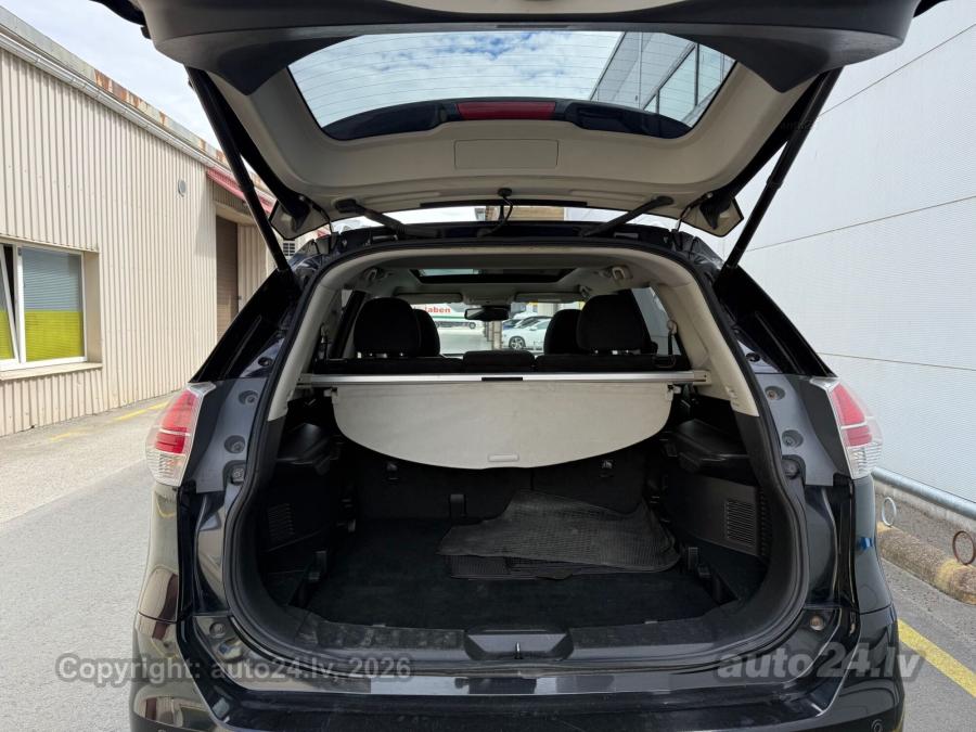 Black Nissan X-Trail 2014 in Tallinn, with an engine capacity of 1.60 L and mileage of 247 thousand km for 7990 €, photo 22 on AUTOMOTO.COM.LV