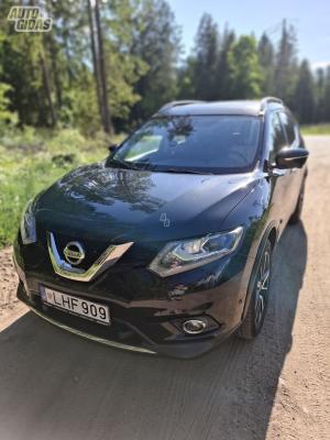 Black Nissan X-Trail 2014 in Kazlu Ruda, with an engine capacity of 1.60 L and mileage of 117 thousand km for 12000 €, photo  on AUTOMOTO.COM.LV