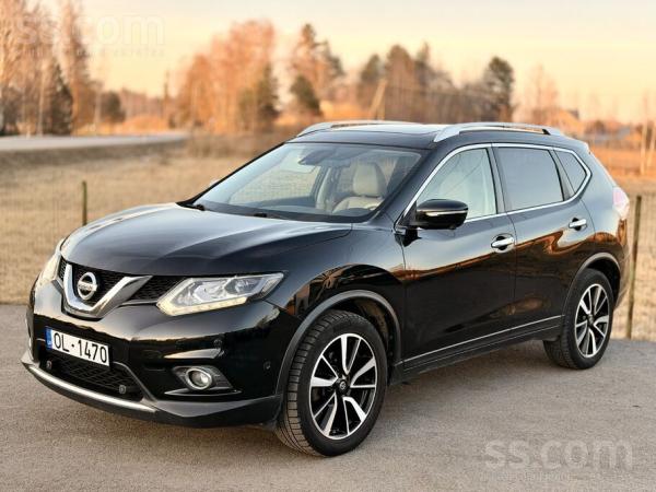 Black Nissan X-Trail 2014 in Ogre, with an engine capacity of 1.60 L and mileage of 231 thousand km for 8800 €, photo 2 on AUTOMOTO.COM.LV