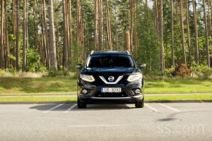 Melns Nissan X-Trail 2014 Rīga, ar dzinēja tilpumu 1.60 L un nobraukumu 289 tūkst. km par 8490 €, foto 4 vietnē AUTOMOTO.COM.LV