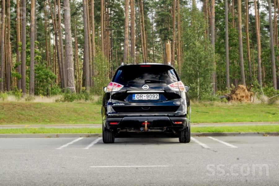Melns Nissan X-Trail 2014 Rīga, ar dzinēja tilpumu 1.60 L un nobraukumu 289 tūkst. km par 8490 €, foto 8 vietnē AUTOMOTO.COM.LV