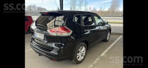 Black Nissan X-Trail 2015 in Riga, with an engine capacity of 1.60 L and mileage of 122 thousand km for 7200 €, photo 3 on AUTOMOTO.COM.LV
