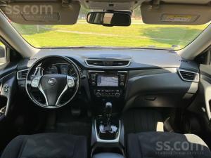 Melns Nissan X-Trail 2015 Rīga, ar dzinēja tilpumu 1.60 L un nobraukumu 123 tūkst. km par 7850 €, foto 12 vietnē AUTOMOTO.COM.LV