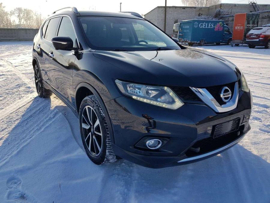 Melns Nissan X-Trail 2015 Šauļi, ar dzinēja tilpumu 1.60 L un nobraukumu 269 tūkst. km par 8700 €, foto 3 vietnē AUTOMOTO.COM.LV