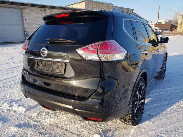 Melns Nissan X-Trail 2015 Šauļi, ar dzinēja tilpumu 1.60 L un nobraukumu 269 tūkst. km par 8700 €, foto 5 vietnē AUTOMOTO.COM.LV