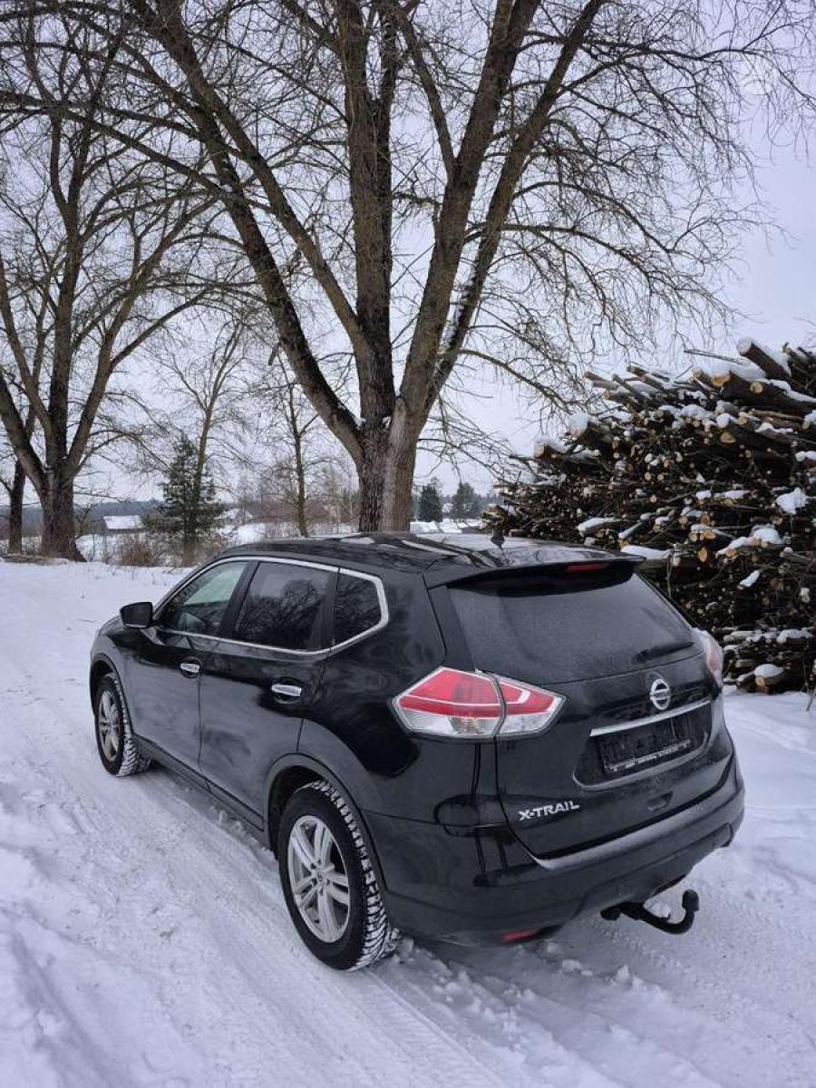 Melns Nissan X-Trail 2015 Rokiškis, ar dzinēja tilpumu 1.60 L un nobraukumu 284 tūkst. km par 8300 €, foto 4 vietnē AUTOMOTO.COM.LV