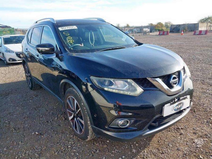 Black Nissan X-Trail 2015 in Siauliai, with an engine capacity of 1.60 L and mileage of 237 thousand km for 5082 €, photo 1 on AUTOMOTO.COM.LV