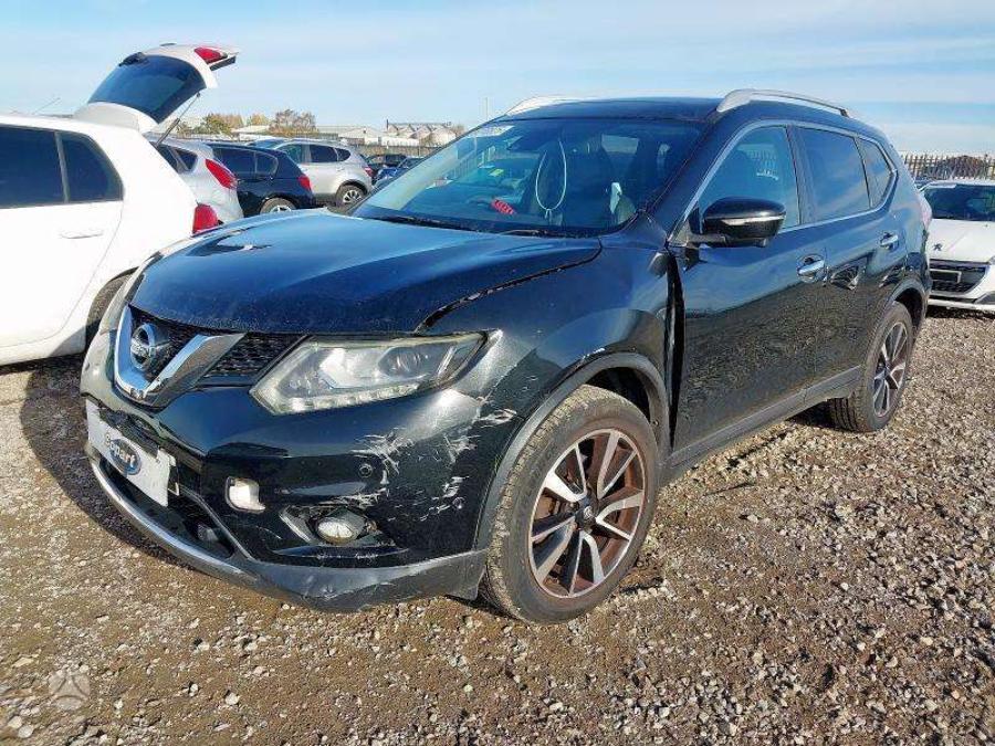 Black Nissan X-Trail 2015 in Siauliai, with an engine capacity of 1.60 L and mileage of 237 thousand km for 5082 €, photo 2 on AUTOMOTO.COM.LV