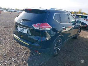 Black Nissan X-Trail 2015 in Siauliai, with an engine capacity of 1.60 L and mileage of 237 thousand km for 5082 €, photo 3 on AUTOMOTO.COM.LV