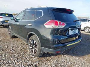 Black Nissan X-Trail 2015 in Siauliai, with an engine capacity of 1.60 L and mileage of 237 thousand km for 5082 €, photo 4 on AUTOMOTO.COM.LV