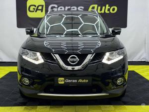 Black Nissan X-Trail 2015 in Vilnius, with an engine capacity of 1.60 L and mileage of 210 thousand km for 10950 €, photo 2 on AUTOMOTO.COM.LV