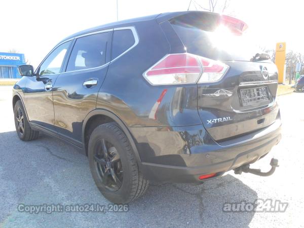 Melns Nissan X-Trail 2015 Viljandi, ar dzinēja tilpumu 1.60 L un nobraukumu 227 tūkst. km par 9990 €, foto 4 vietnē AUTOMOTO.COM.LV