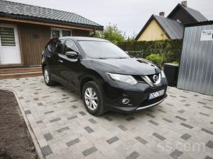 Black Nissan X-Trail 2015 in Jelgava, with an engine capacity of 1.60 L and mileage of 289 thousand km for 5800 €, photo  on AUTOMOTO.COM.LV
