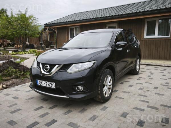 Melns Nissan X-Trail 2015 Jelgava, ar dzinēja tilpumu 1.60 L un nobraukumu 289 tūkst. km par 5800 €, foto 2 vietnē AUTOMOTO.COM.LV