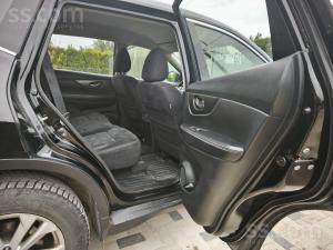 Black Nissan X-Trail 2015 in Jelgava, with an engine capacity of 1.60 L and mileage of 289 thousand km for 5800 €, photo 13 on AUTOMOTO.COM.LV