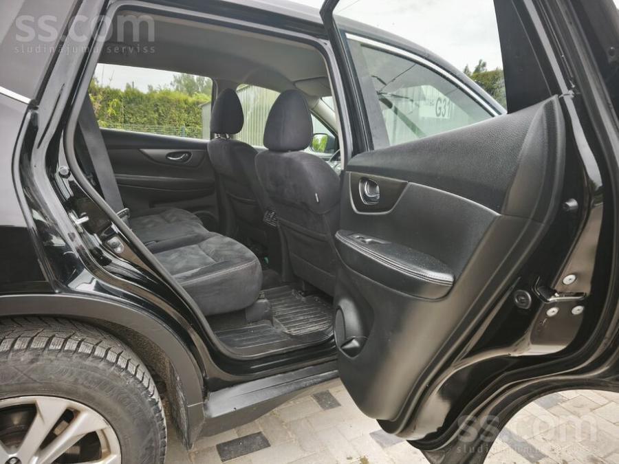 Black Nissan X-Trail 2015 in Jelgava, with an engine capacity of 1.60 L and mileage of 289 thousand km for 5800 €, photo 13 on AUTOMOTO.COM.LV