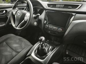 Black Nissan X-Trail 2015 in Jelgava, with an engine capacity of 1.60 L and mileage of 289 thousand km for 5800 €, photo 20 on AUTOMOTO.COM.LV