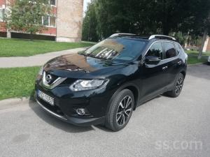 Melns Nissan X-Trail 2015 Rīga, ar dzinēja tilpumu 1.60 L un nobraukumu 47 tūkst. km par 15000 €, foto  vietnē AUTOMOTO.COM.LV