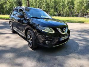 Black Nissan X-Trail 2015 in Taurage, with an engine capacity of 1.60 L and mileage of 150 thousand km for 7100 €, photo  on AUTOMOTO.COM.LV