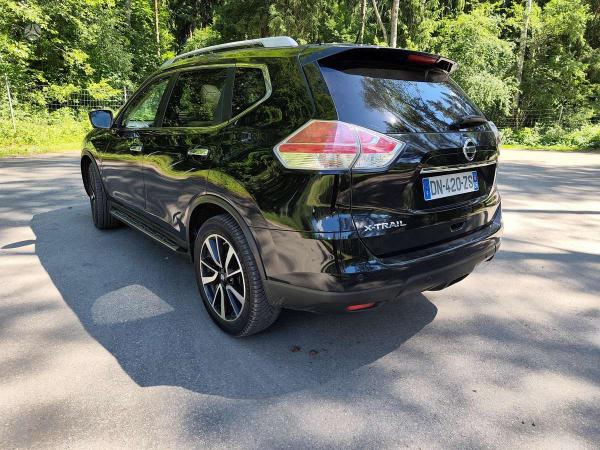 Melns Nissan X-Trail 2015 Tauragė, ar dzinēja tilpumu 1.60 L un nobraukumu 150 tūkst. km par 7100 €, foto 3 vietnē AUTOMOTO.COM.LV