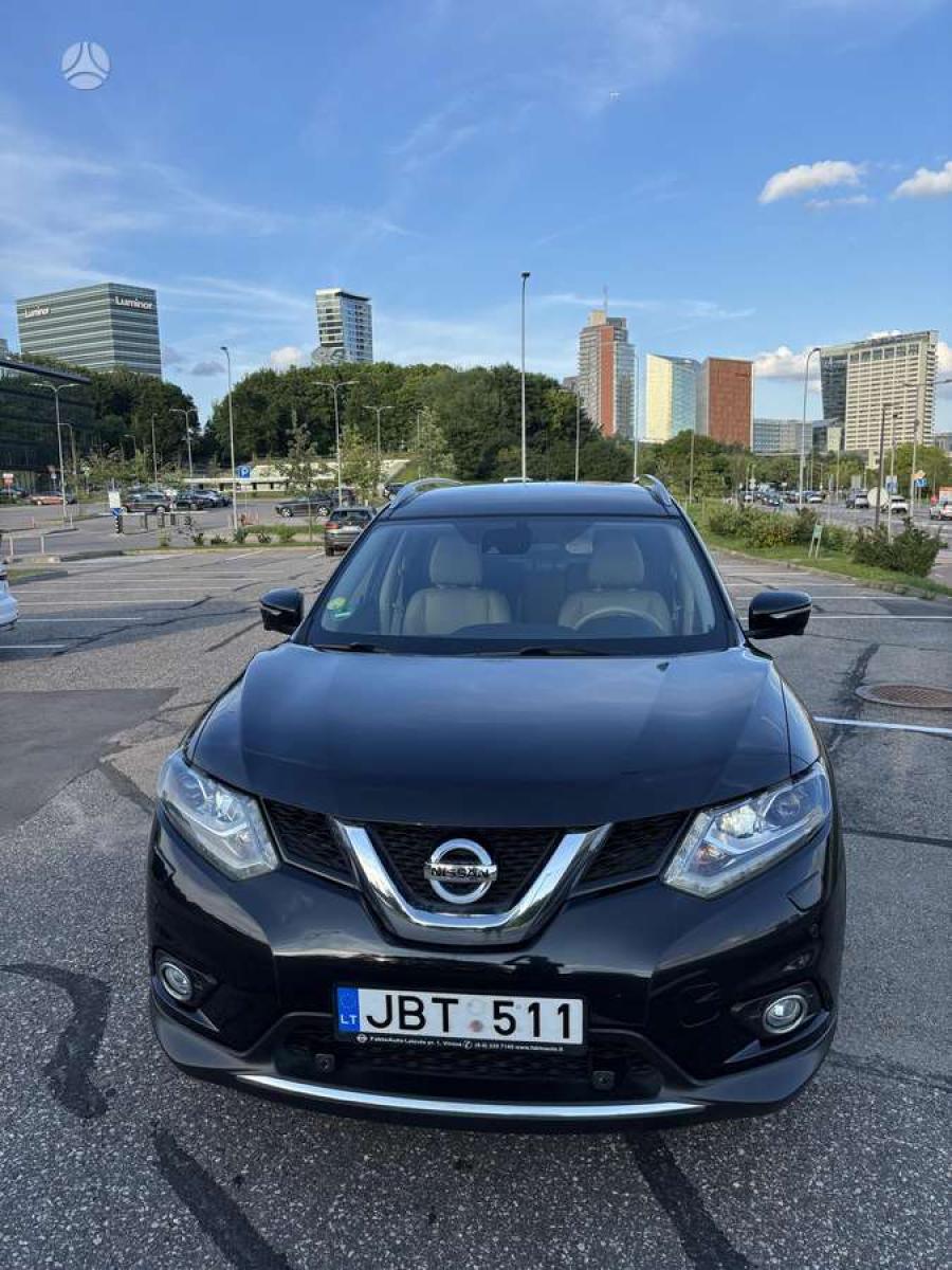 Melns Nissan X-Trail 2015 Viļņa, ar dzinēja tilpumu 1.60 L un nobraukumu 106 tūkst. km par 10380 €, foto 3 vietnē AUTOMOTO.COM.LV