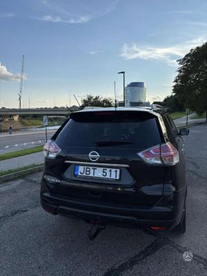 Melns Nissan X-Trail 2015 Viļņa, ar dzinēja tilpumu 1.60 L un nobraukumu 106 tūkst. km par 10380 €, foto 6 vietnē AUTOMOTO.COM.LV