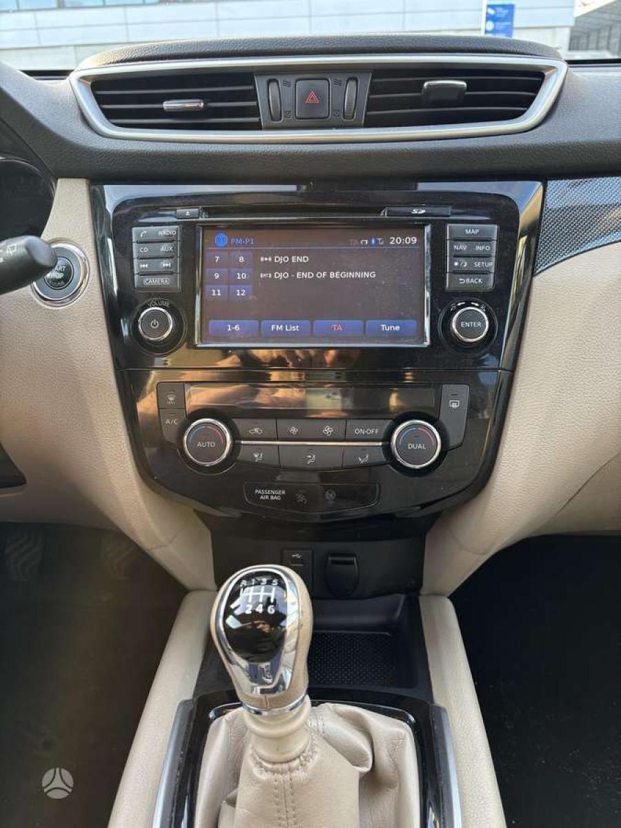Melns Nissan X-Trail 2015 Viļņa, ar dzinēja tilpumu 1.60 L un nobraukumu 106 tūkst. km par 10380 €, foto 10 vietnē AUTOMOTO.COM.LV
