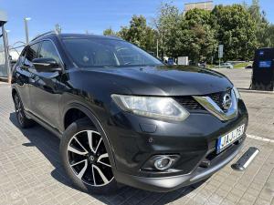 Black Nissan X-Trail 2015 in Vilnius, with an engine capacity of 1.60 L and mileage of 171 thousand km for 9950 €, photo  on AUTOMOTO.COM.LV