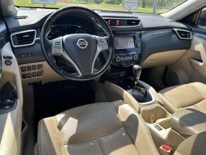 Black Nissan X-Trail 2015 in Vilnius, with an engine capacity of 1.60 L and mileage of 171 thousand km for 9950 €, photo 9 on AUTOMOTO.COM.LV