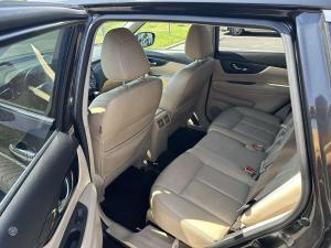 Black Nissan X-Trail 2015 in Vilnius, with an engine capacity of 1.60 L and mileage of 171 thousand km for 9950 €, photo 15 on AUTOMOTO.COM.LV