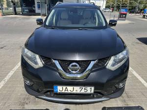 Black Nissan X-Trail 2015 in Vilnius, with an engine capacity of 1.60 L and mileage of 171 thousand km for 9950 €, photo 18 on AUTOMOTO.COM.LV