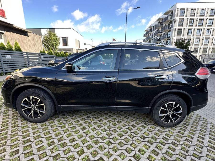 Black Nissan X-Trail 2015 in Vilnius, with an engine capacity of 2.50 L and mileage of 165 thousand km for 8500 €, photo 7 on AUTOMOTO.COM.LV